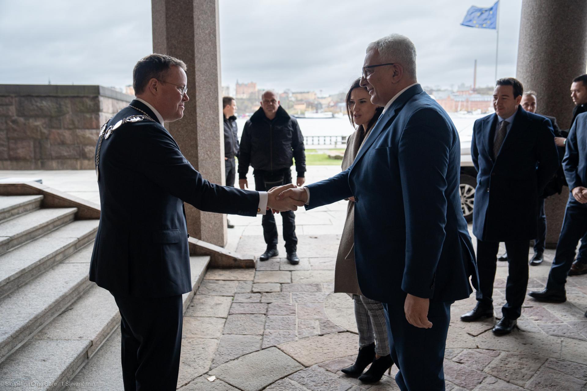 ДАН - Mandić - Burell: Crnoj Gori znači ekspertska pomoć vezana za ...